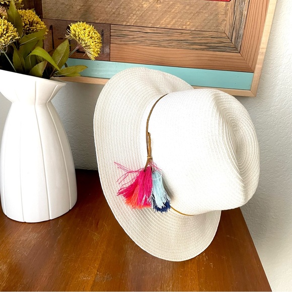 Dpc | Accessories | Nwt Tropical Trends White Tassel Boho Sun Hat ...